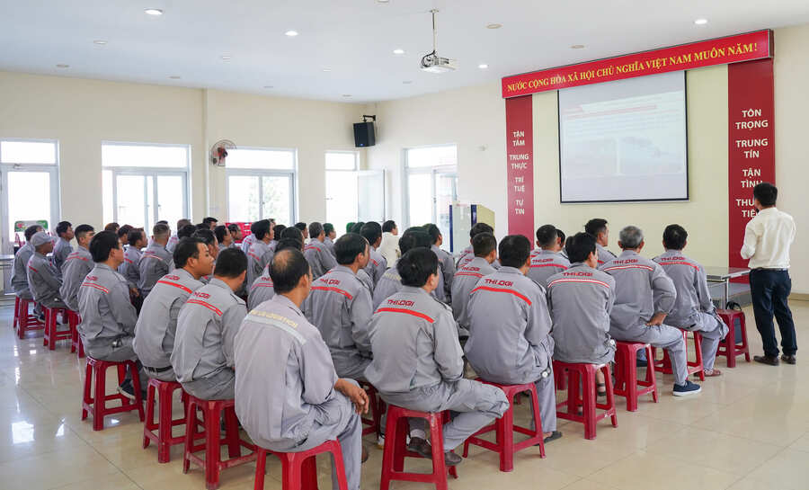 THILOGI tổ chức đào tạo “Lái xe an toàn – Đạo đức người lái xe”