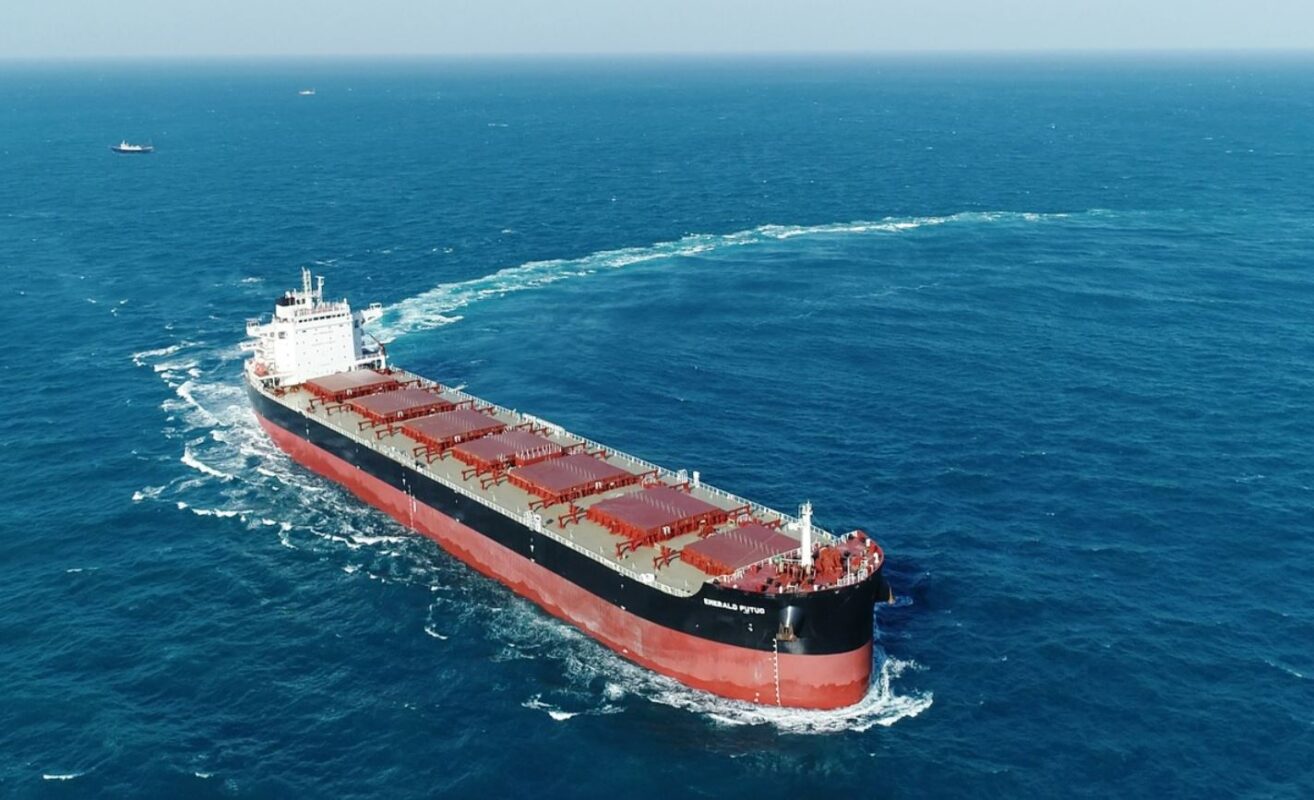 Phân biệt các khái niệm hàng hóa: commodity, cargo và goods